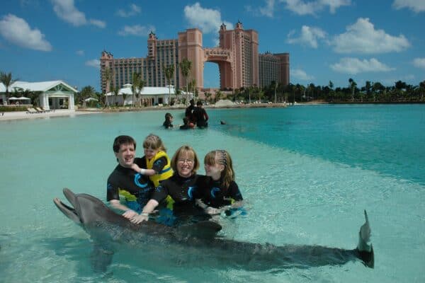 A Luxury Resort Stay for Families at Atlantis Bahamas - Gone With The ...