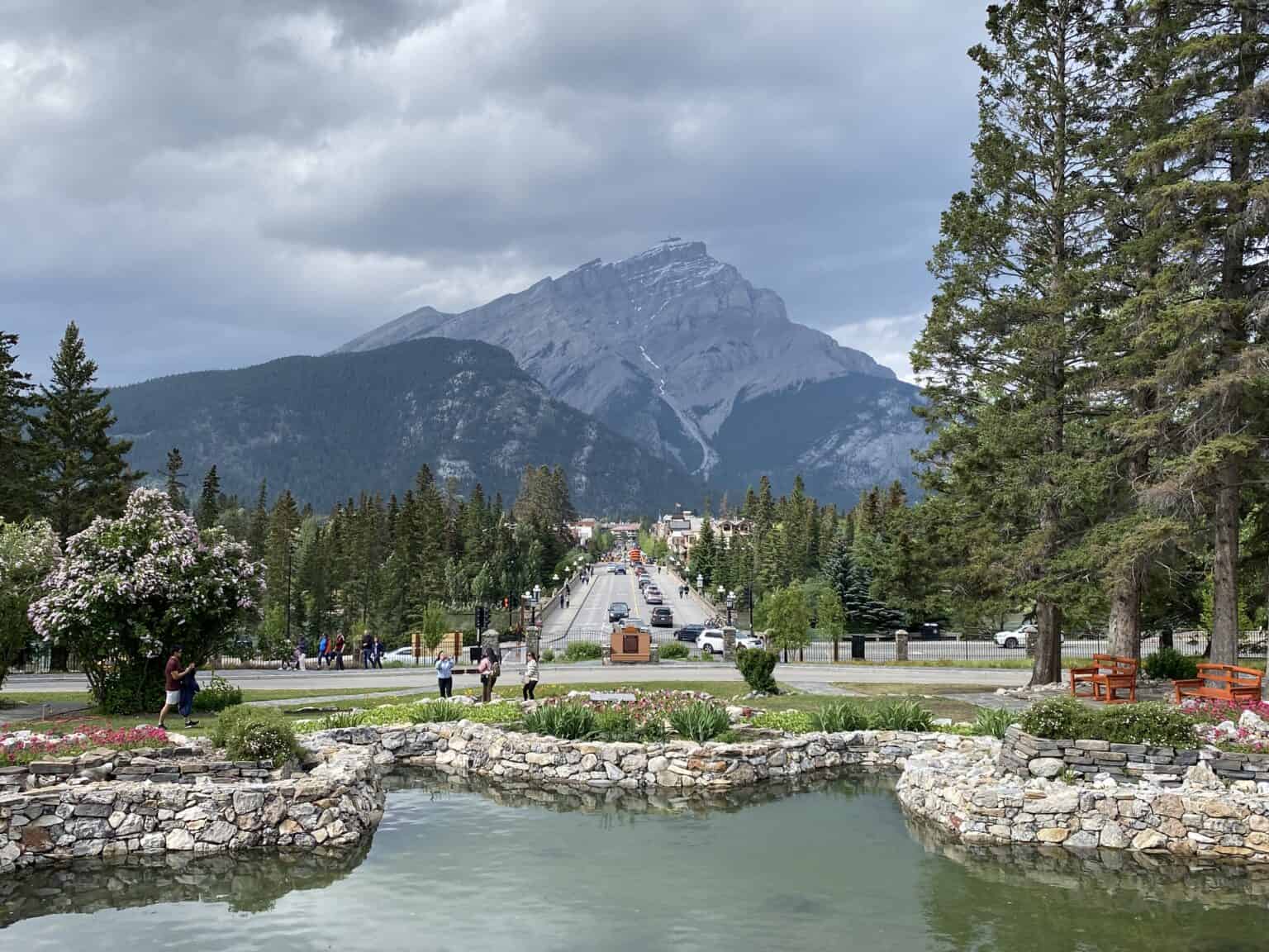 Banff to Jasper Road Trip: A 6 Day Tour of the Beautiful Canadian ...