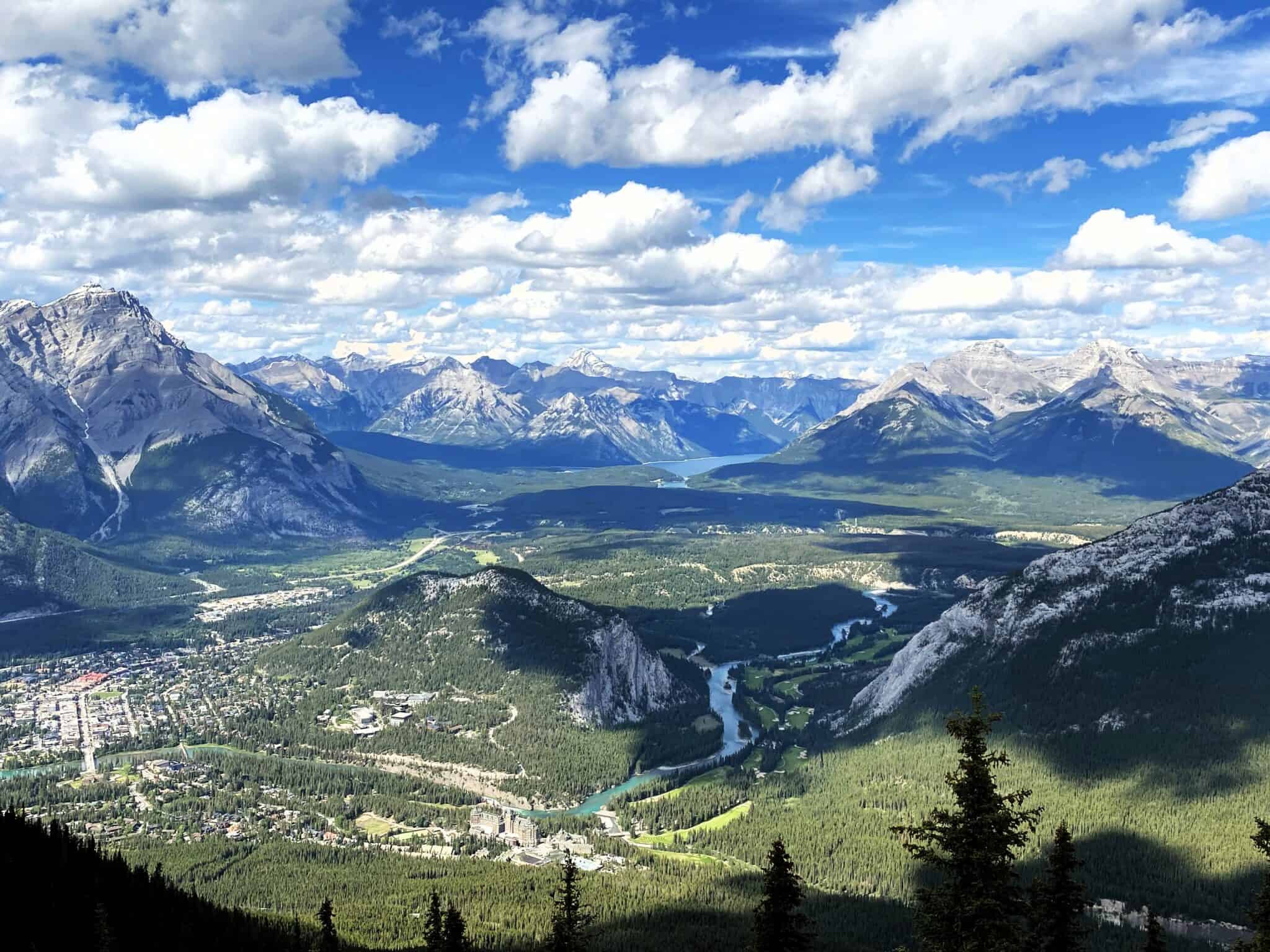 Banff to Jasper Road Trip: A 6 Day Tour of the Beautiful Canadian ...