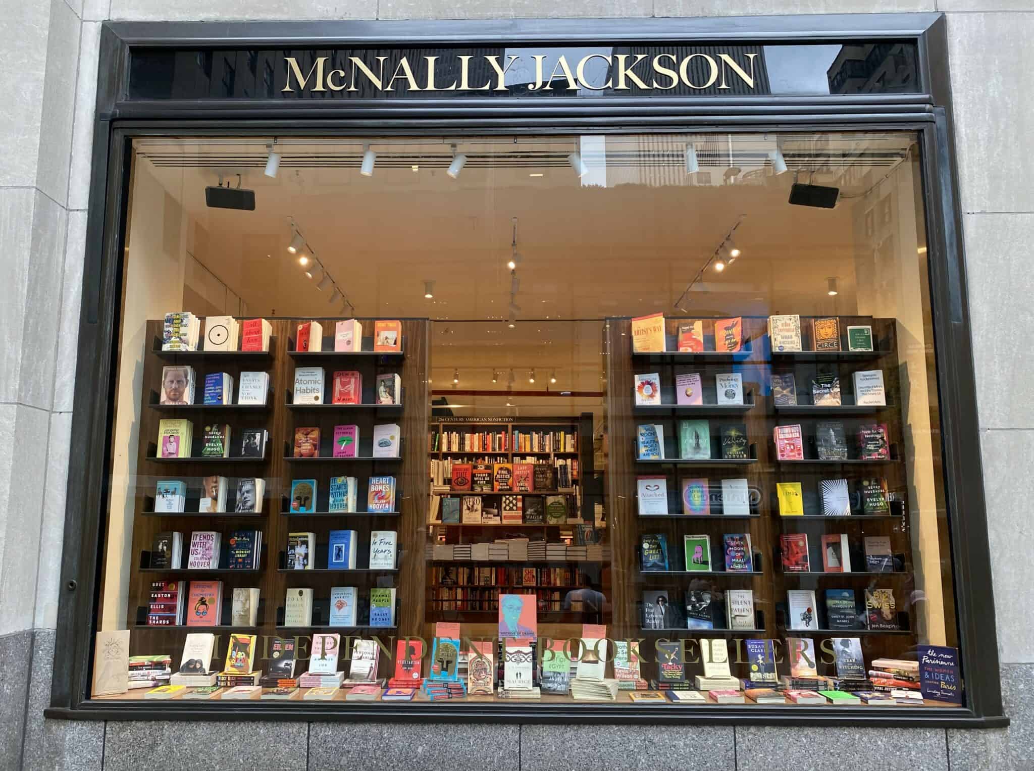 6 of the Best Bookstores in New York City for Visiting Book Lovers ...